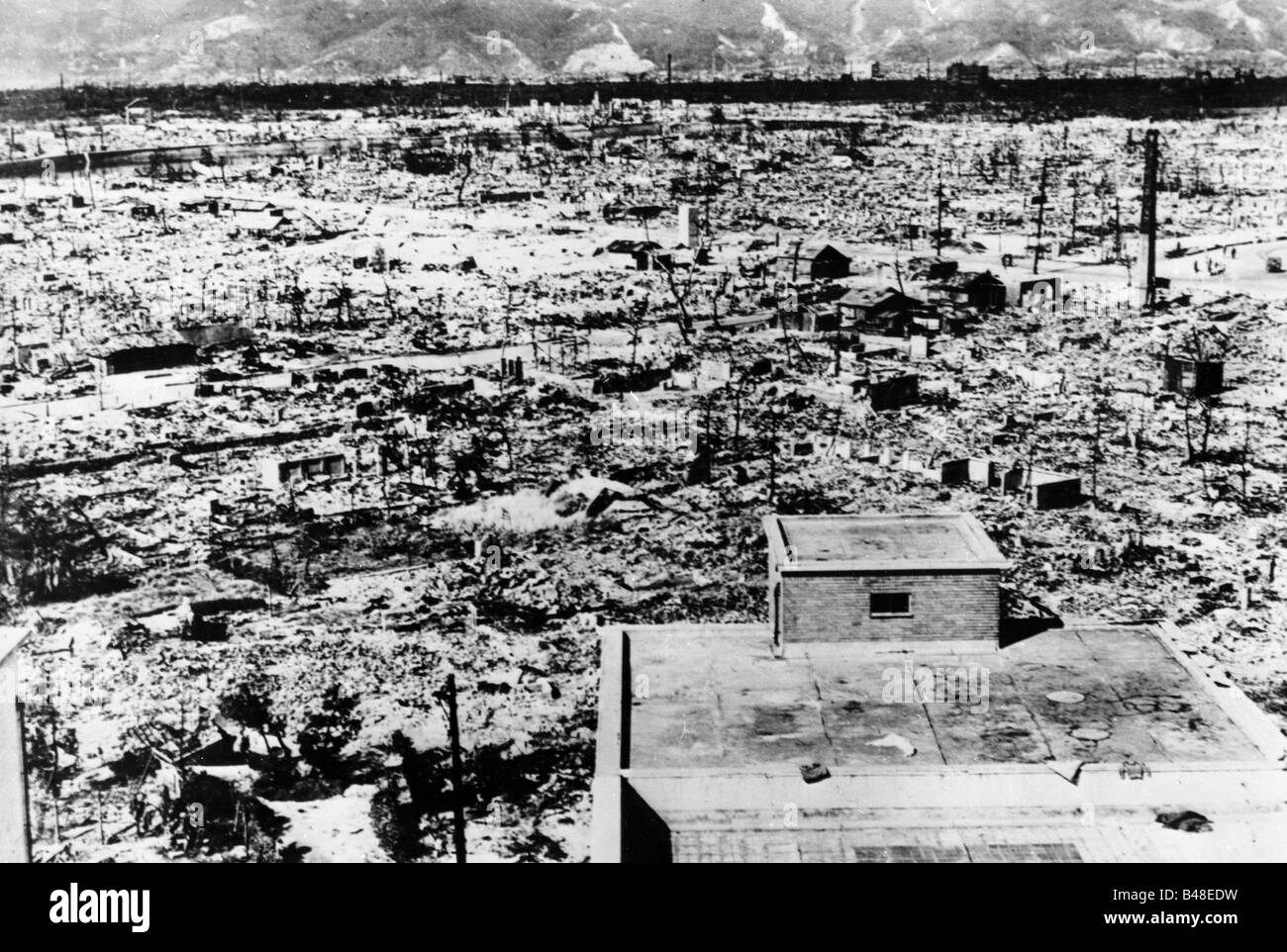 Atomic Bomb Ww2 Effects