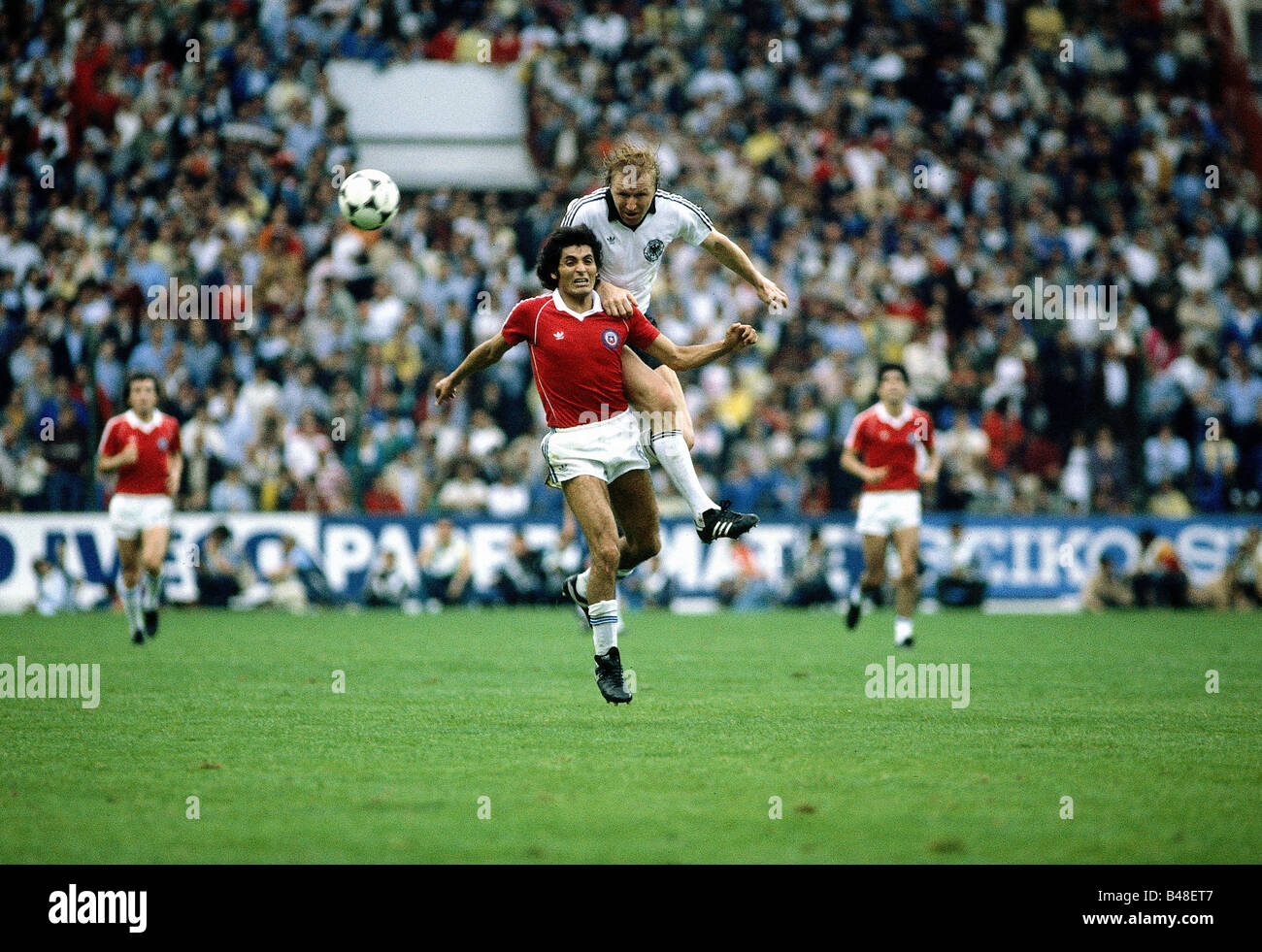 Sport / Sports, soccer, football, World Cup 1982, final round Chile ...