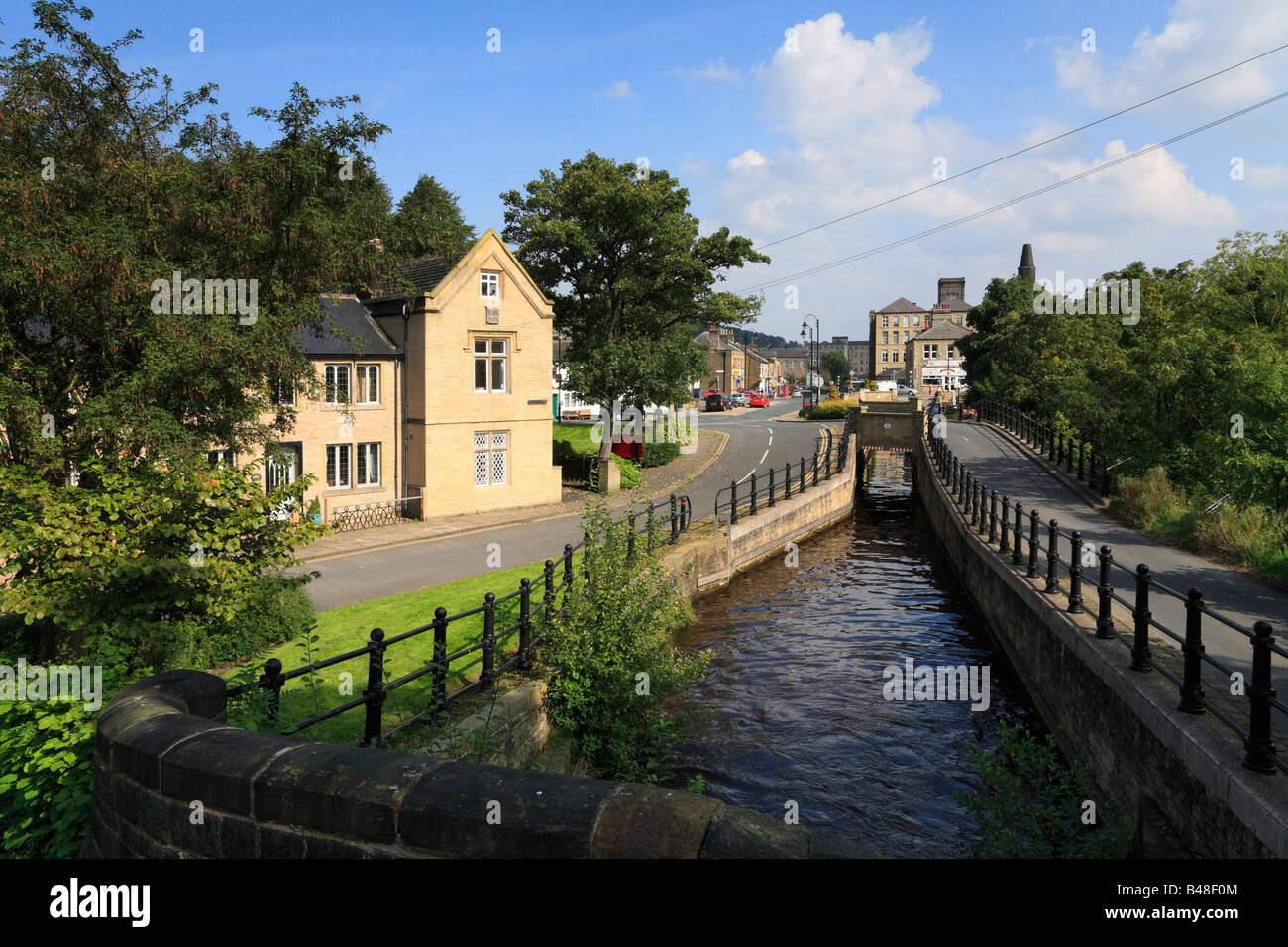 Restored Huddersfield Narrow Canal at Slaithwaite, West Yorkshire ...