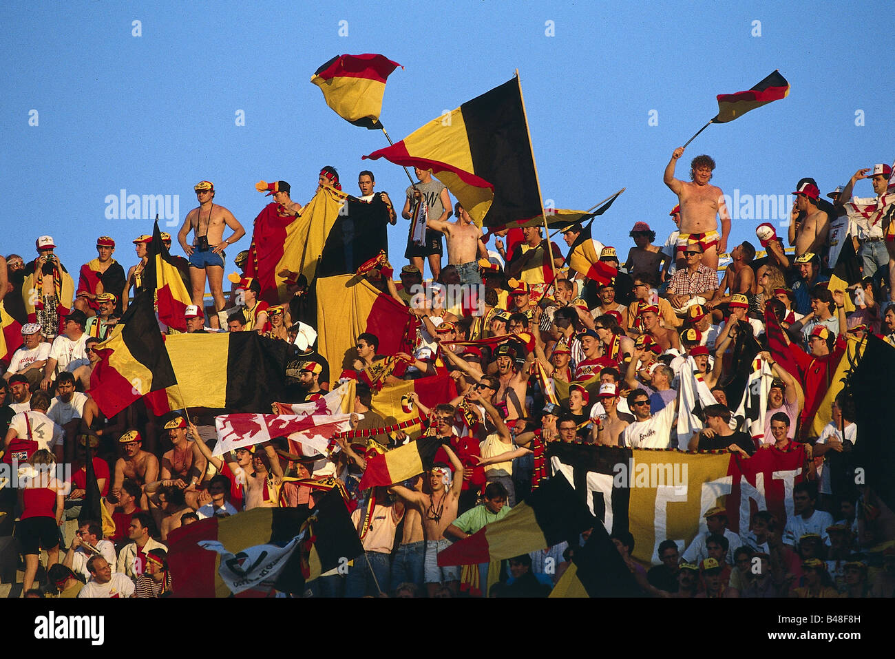 1990 soccer hi-res stock photography and images - Alamy