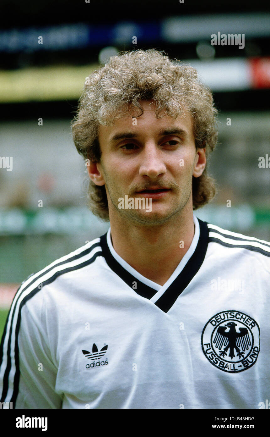 Völler, "Rudi" Rudolf, * 13.4.1960, German athlete (footballer ...