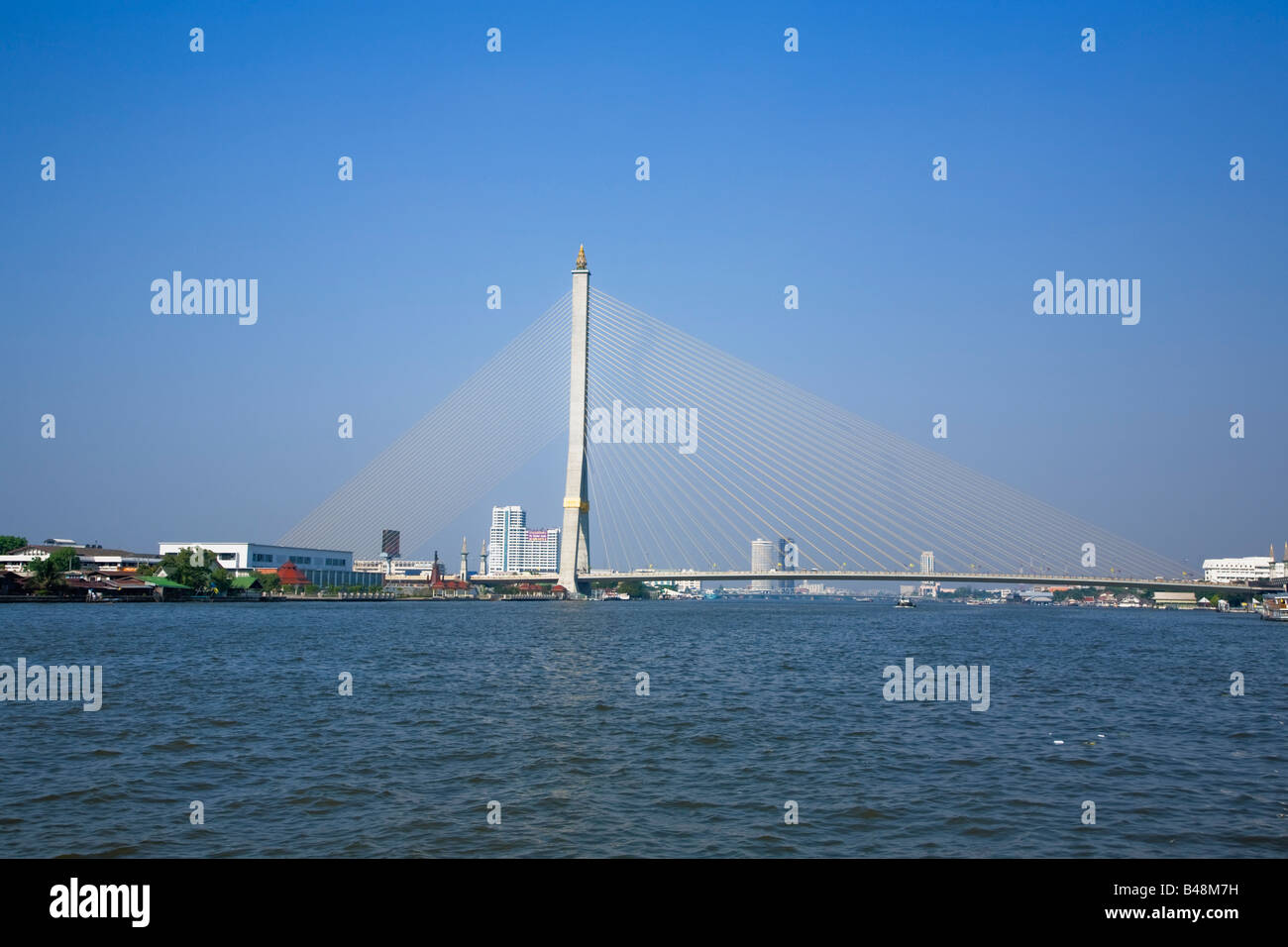 Rama VIII Bridge spans the Chao Phraya River in Bangkok Thailand Stock ...