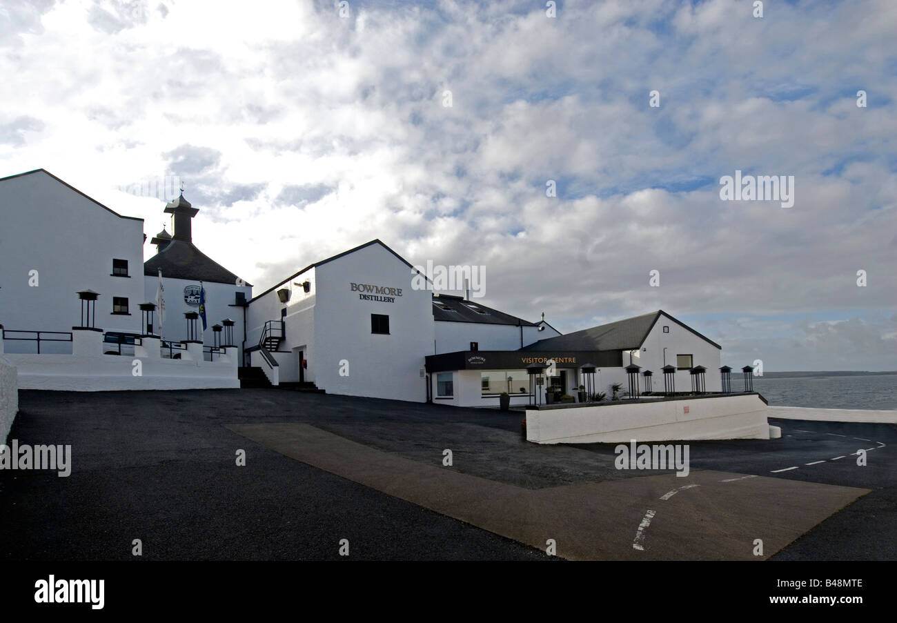 Bowmore distillery. Isle of Islay, Scotlland Stock Photo - Alamy