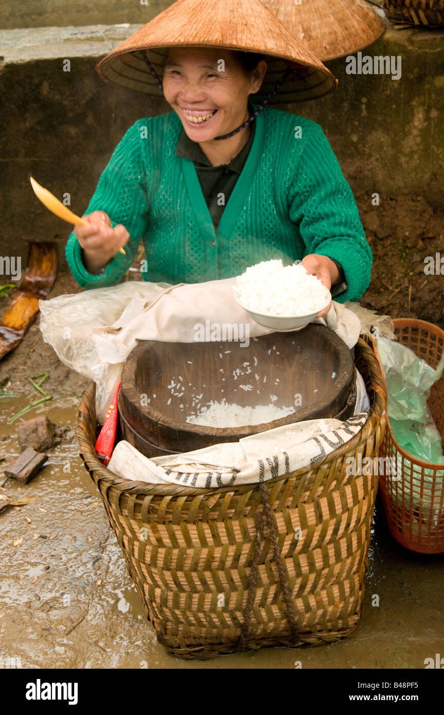 Selling rice in sapa market hi-res stock photography and images - Alamy