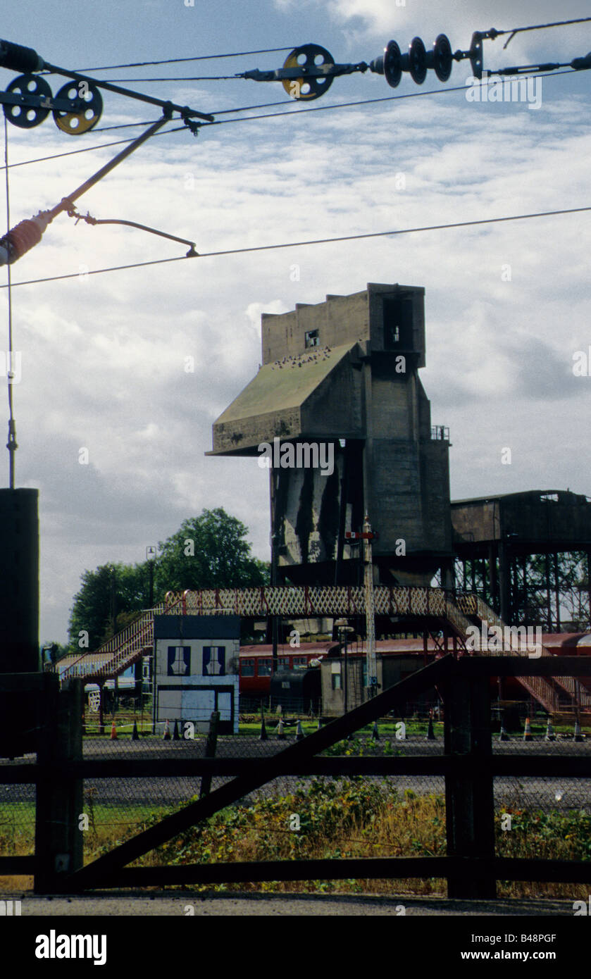 Carnforth Station, NW Lancashire, platforms and station clock Stock ...