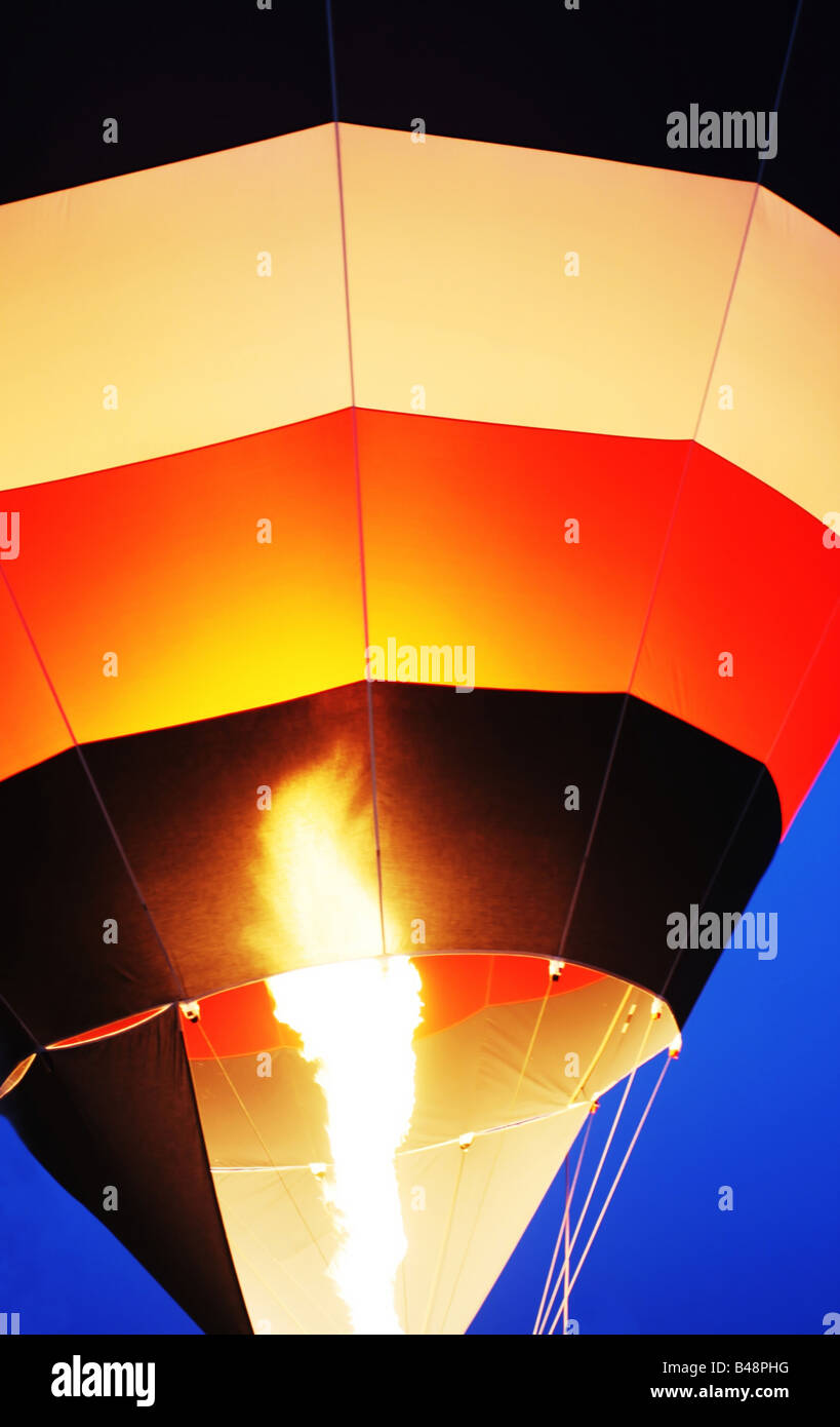 Hot air balloon scene night hi-res stock photography and images - Alamy