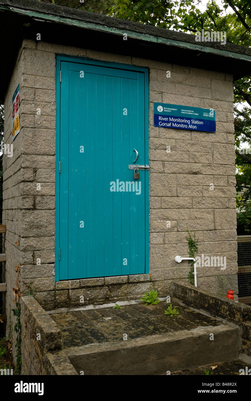 Environment Agency River Monitoring station on the River Wyre ...