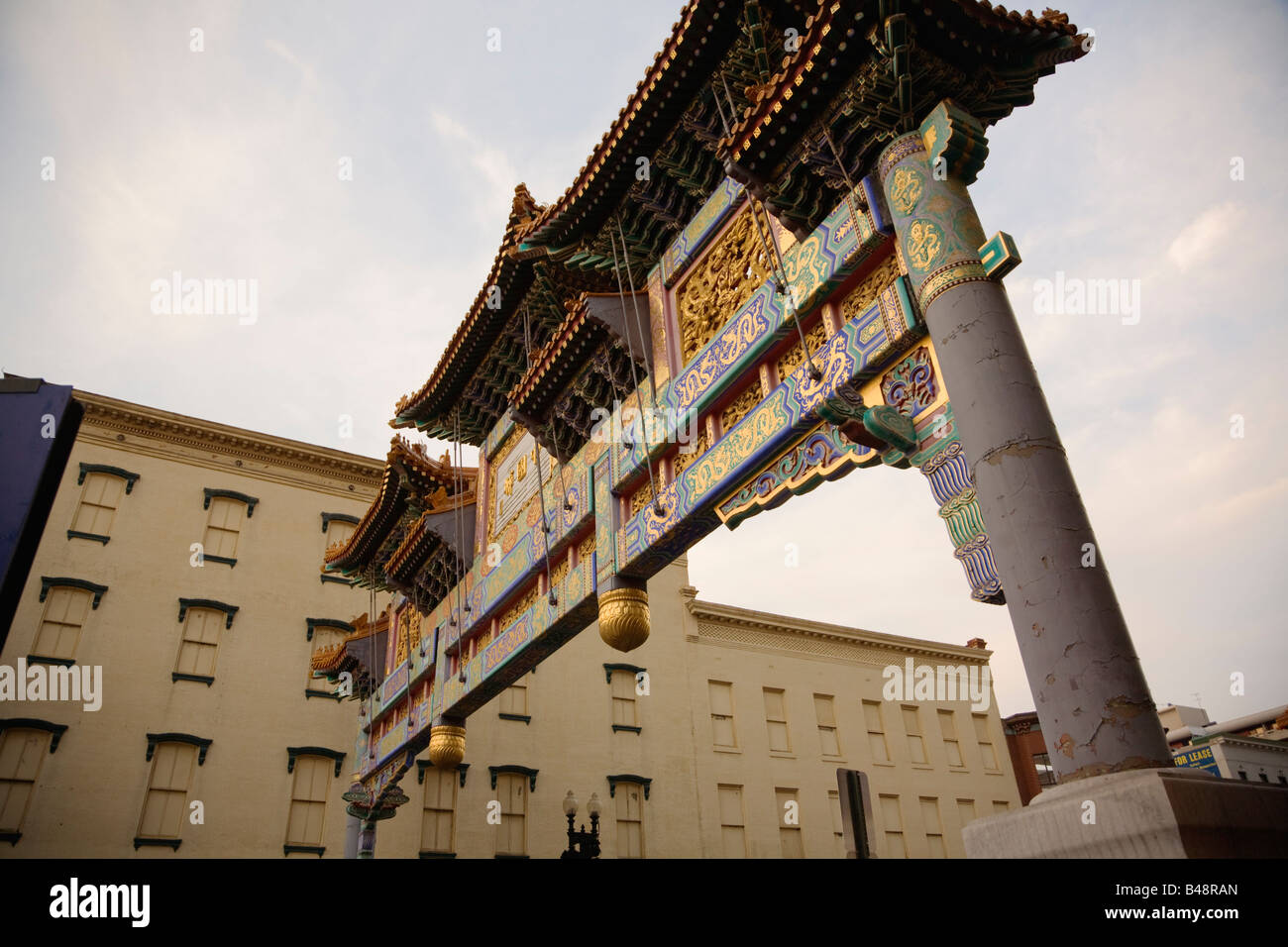 Chinatown gate on H Street NW and 7th Street NW Washington DC USA Stock ...
