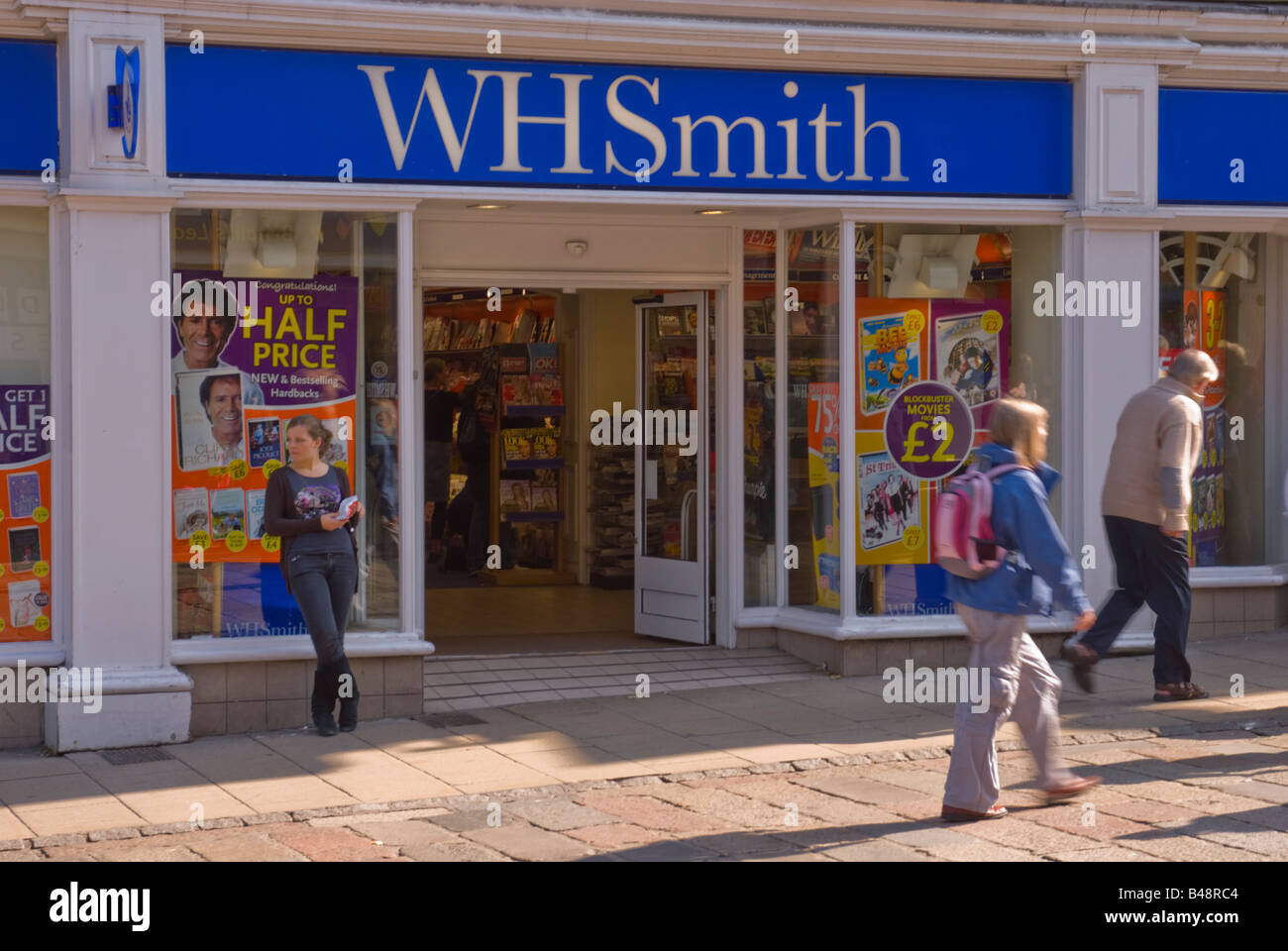 Whsmiths papers hi-res stock photography and images - Alamy