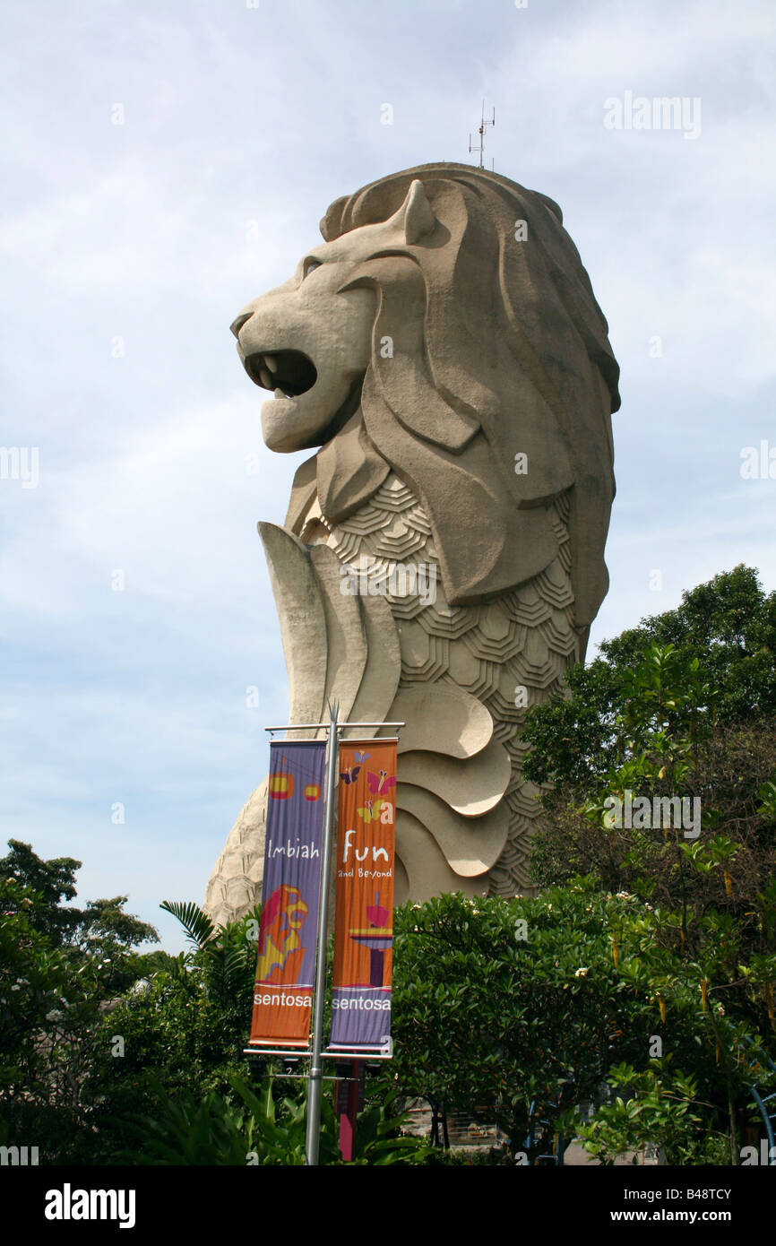 Merlion statue Sentosa with banner Singapore April 2008 Stock Photo - Alamy
