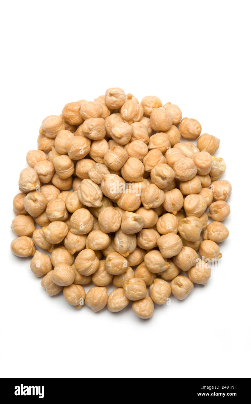 Chick peas on white Stock Photo - Alamy