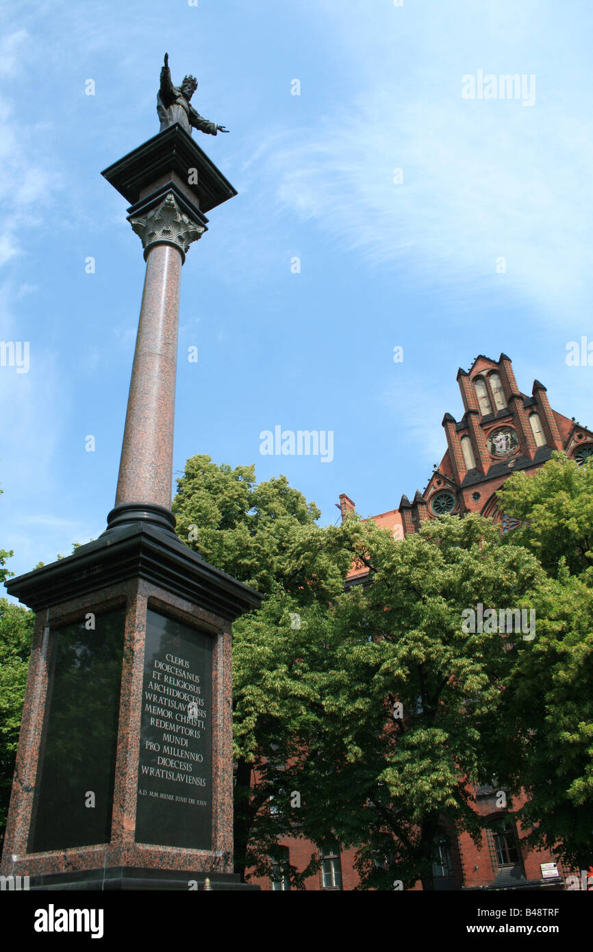 Religious statue hi-res stock photography and images - Alamy