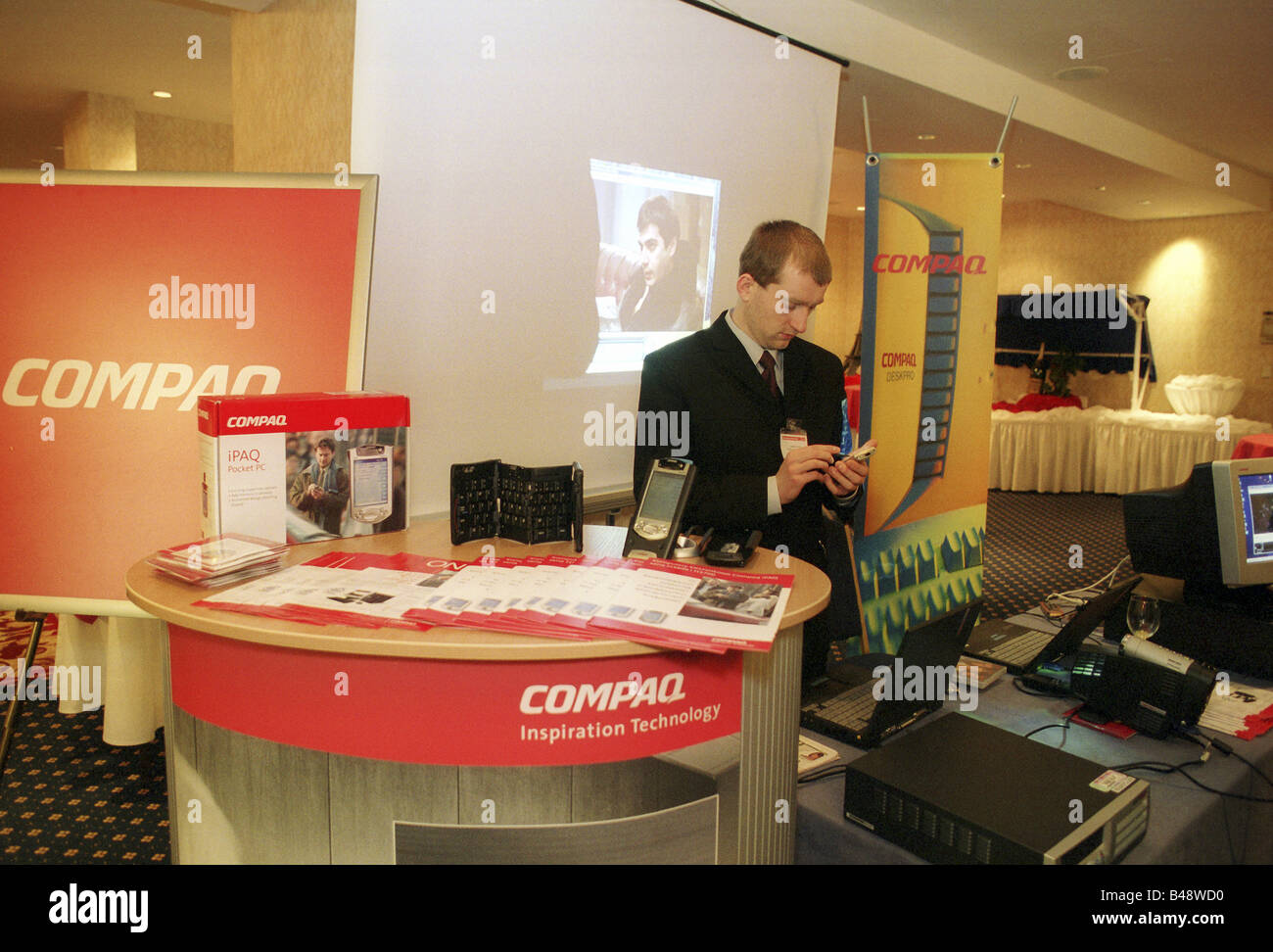 Compaq computer hi-res stock photography and images - Alamy