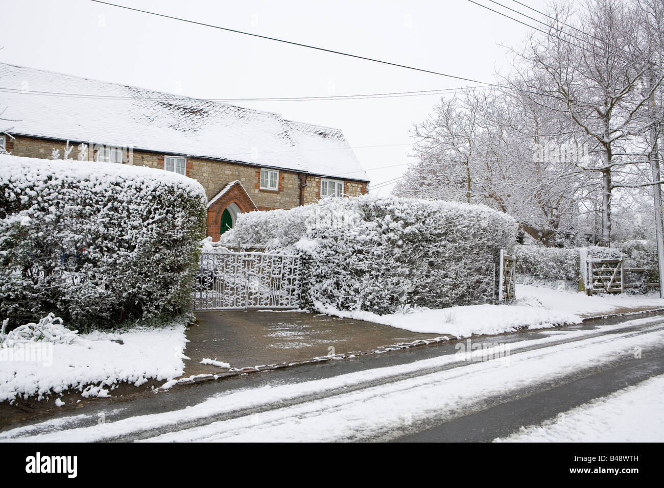 Streaks of snow hi-res stock photography and images - Alamy