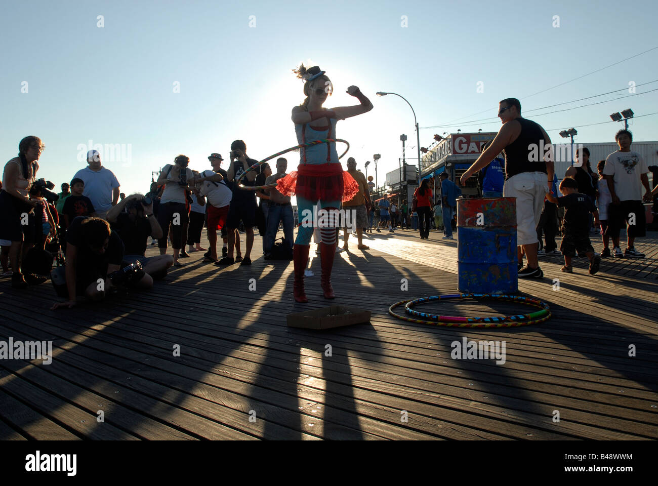Circus performance hula hoop hi-res stock photography and images - Alamy