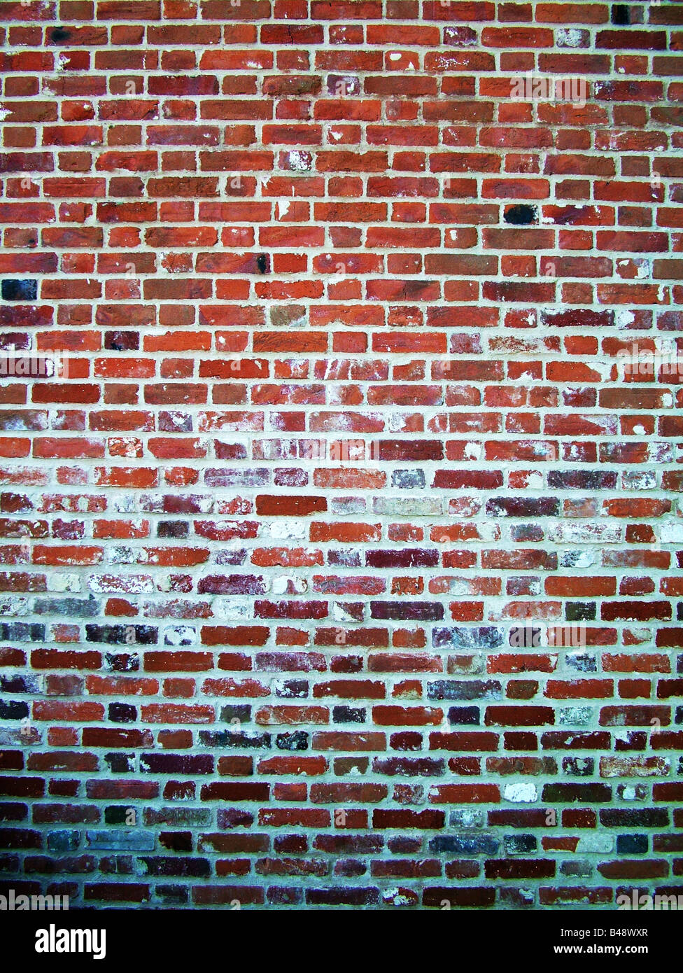 Bricks crumble hi-res stock photography and images - Alamy