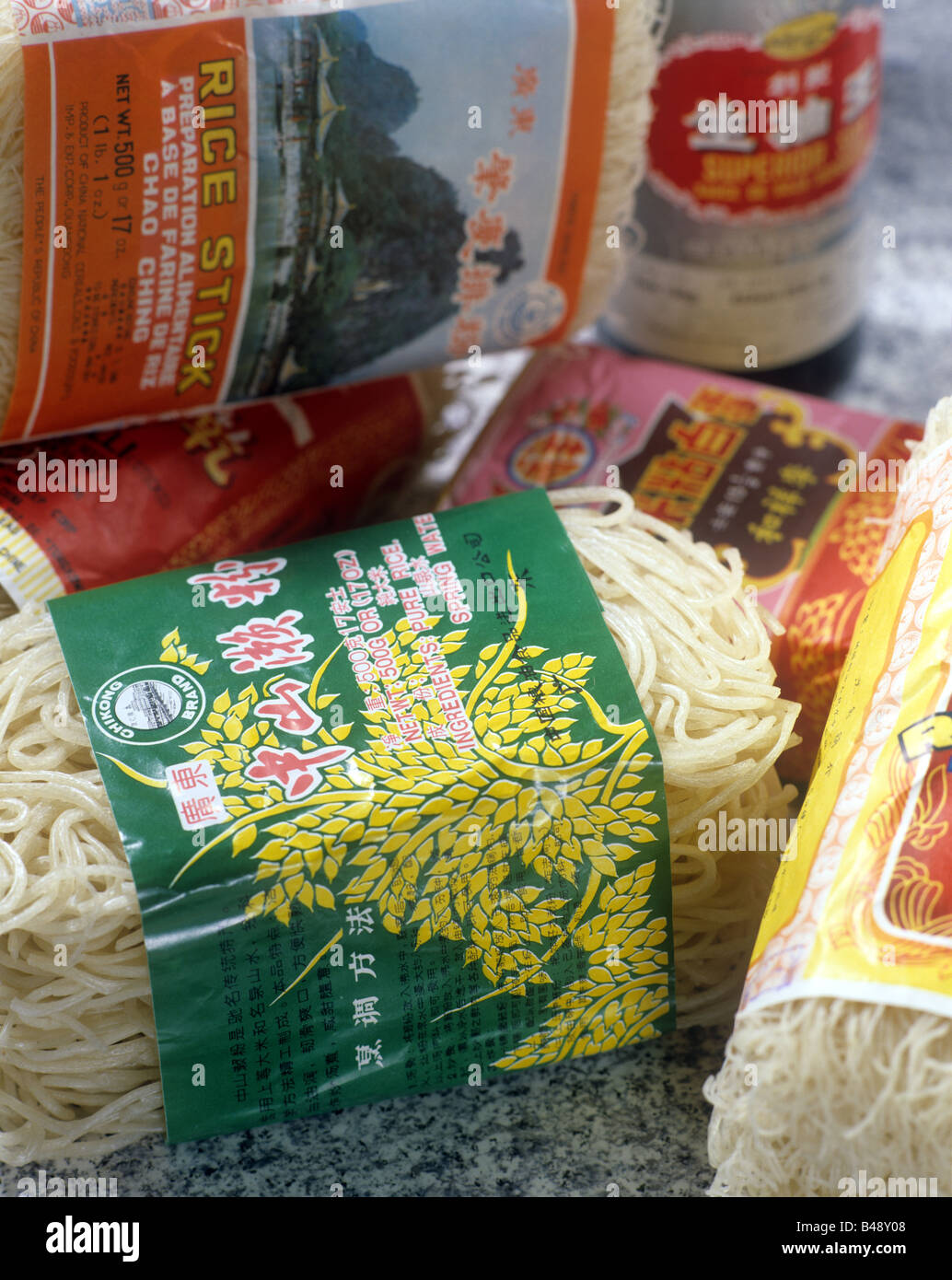 Rice packages hi-res stock photography and images - Alamy