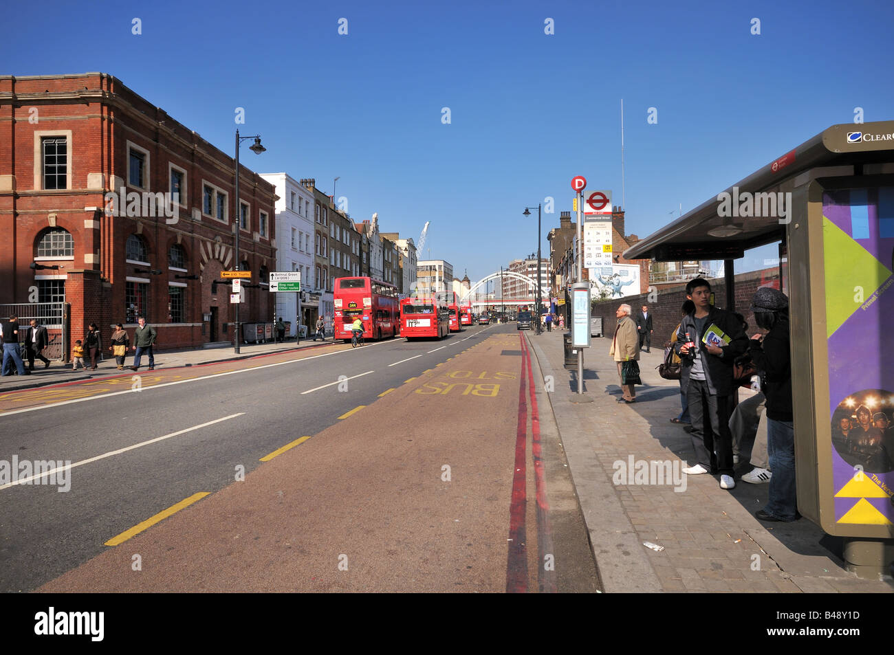 Commercial street london hi-res stock photography and images - Alamy