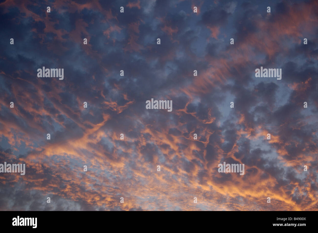 A calm evening cloud formation Stock Photo - Alamy