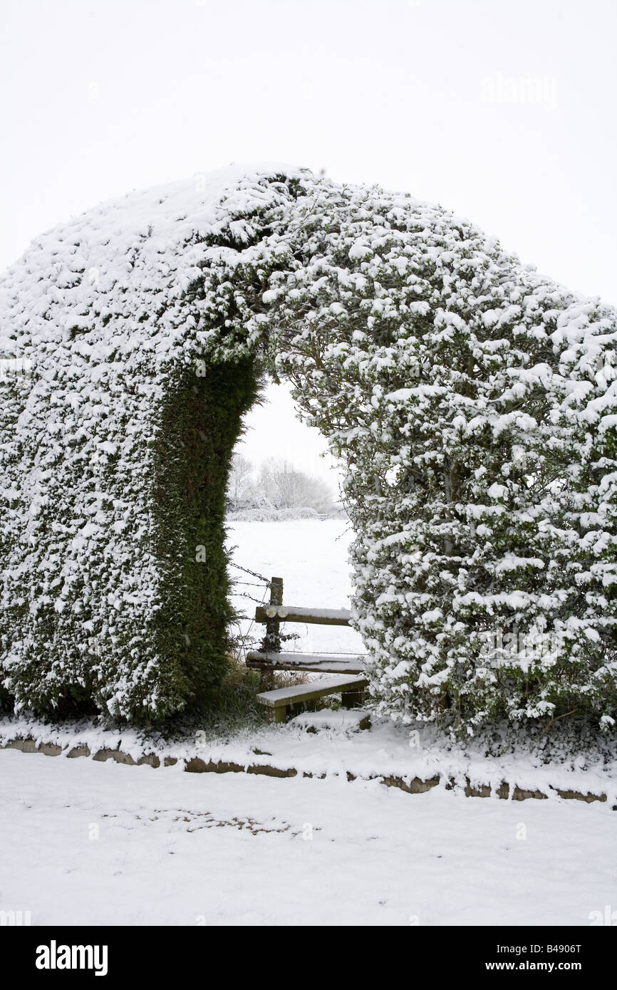 Snow Arch Wallpaper 1,400+ Arches National Park Winter Stock Photos,
