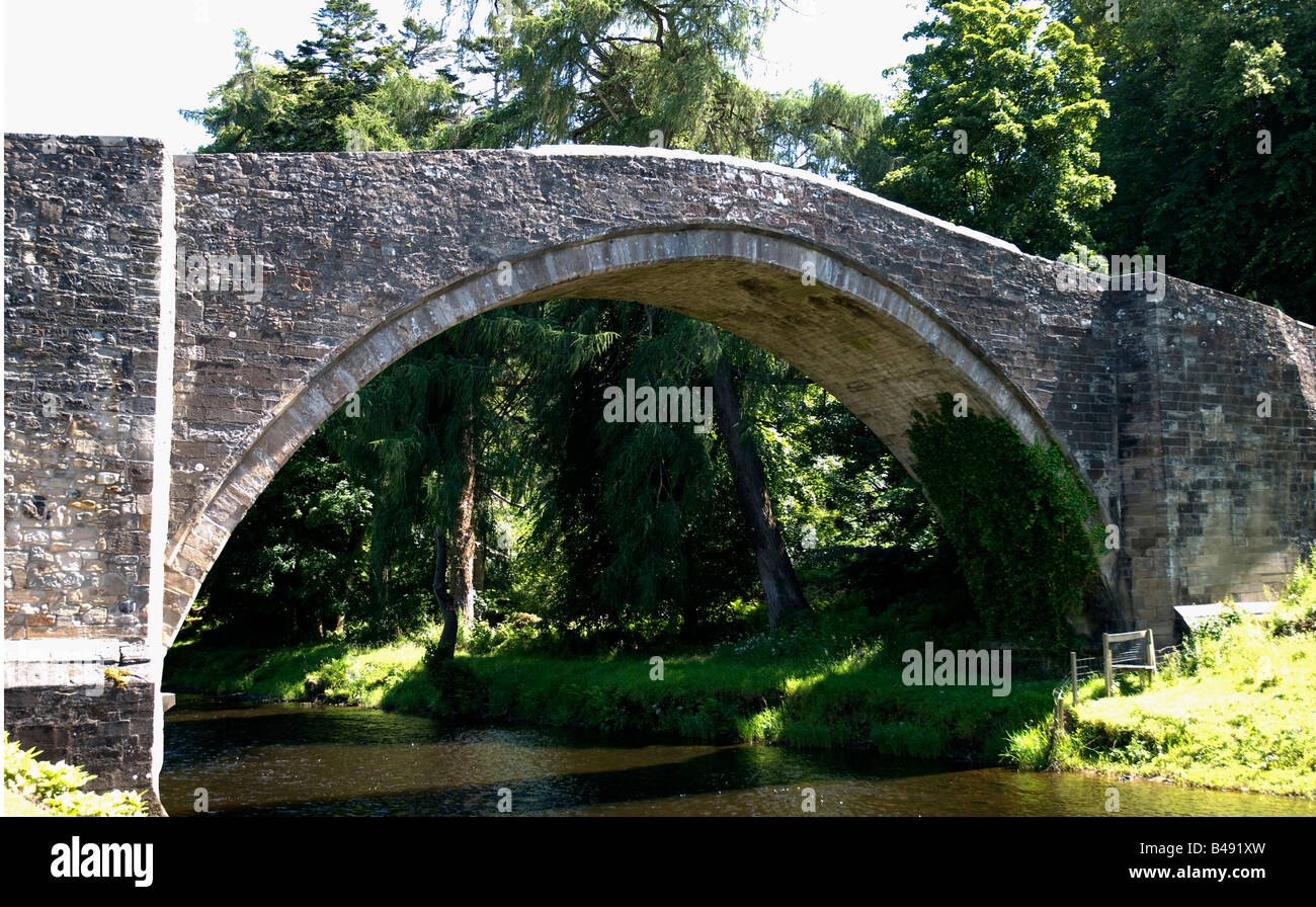 Auld brig o doon hi-res stock photography and images - Alamy