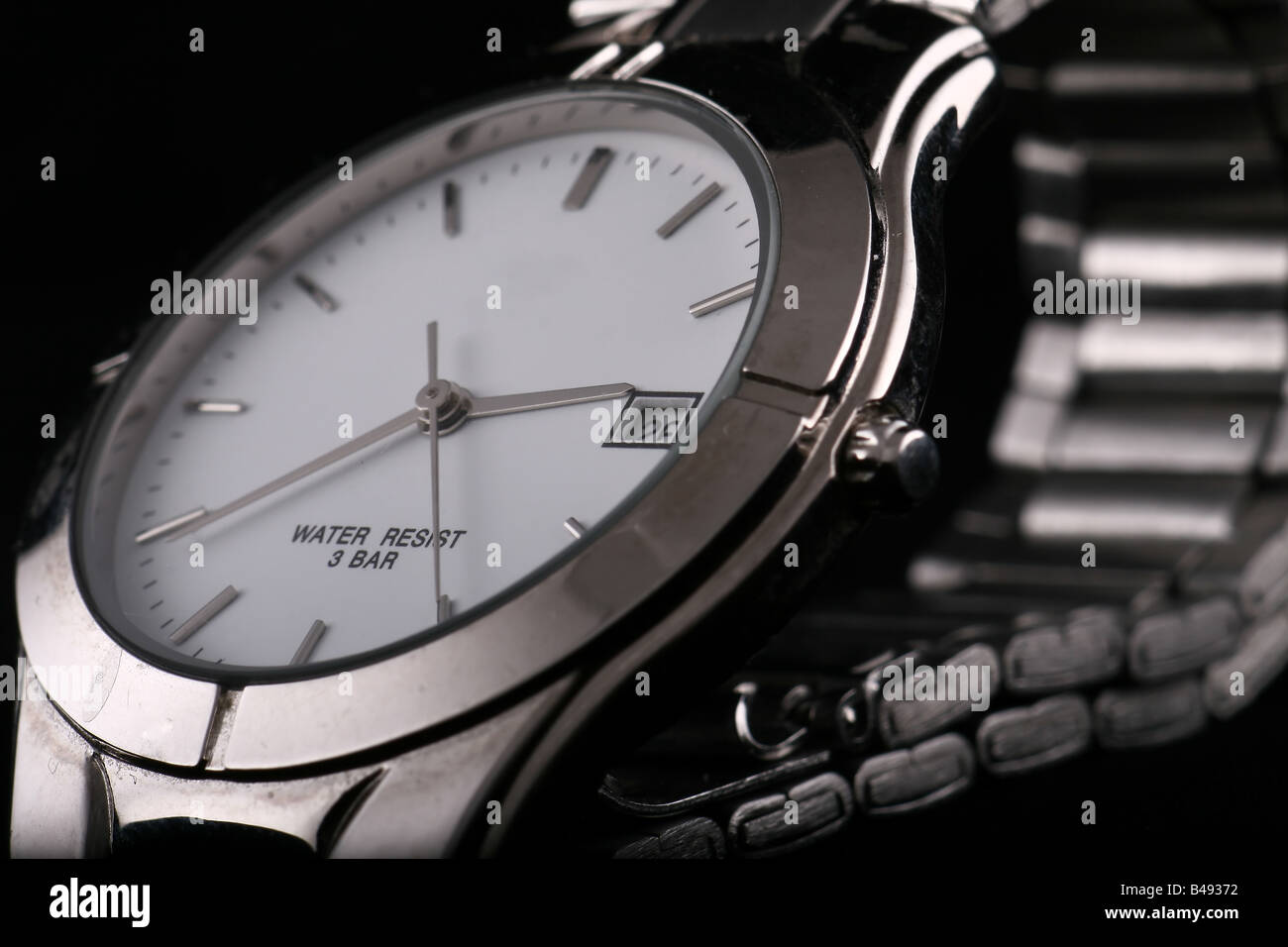 Silver watch hi-res stock photography and images - Alamy
