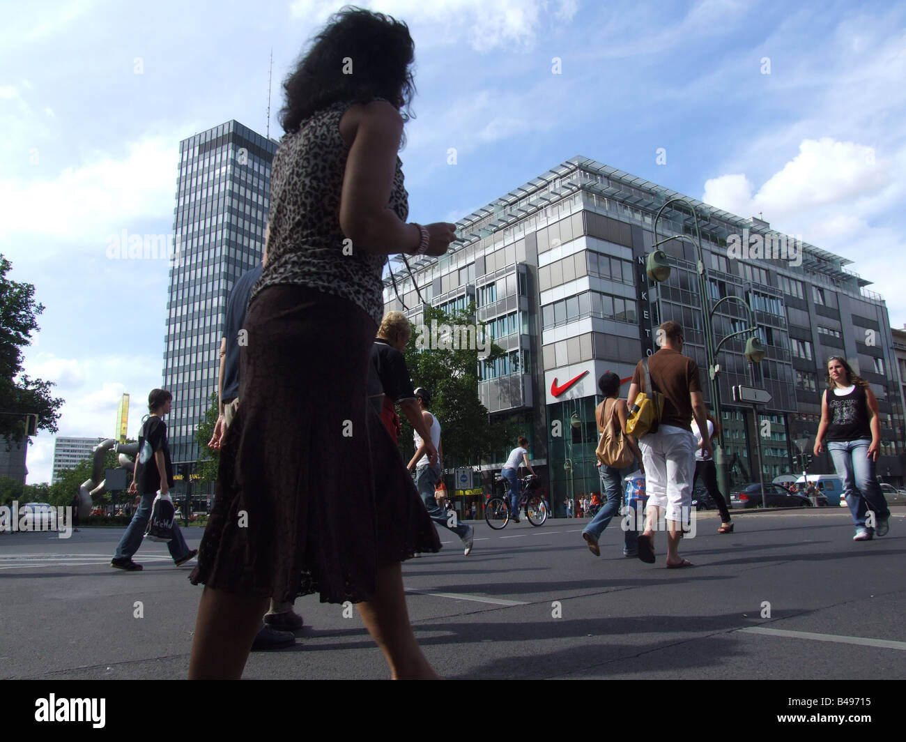 pedestrians crossing street in berlin, germany Stock Photo - Alamy
