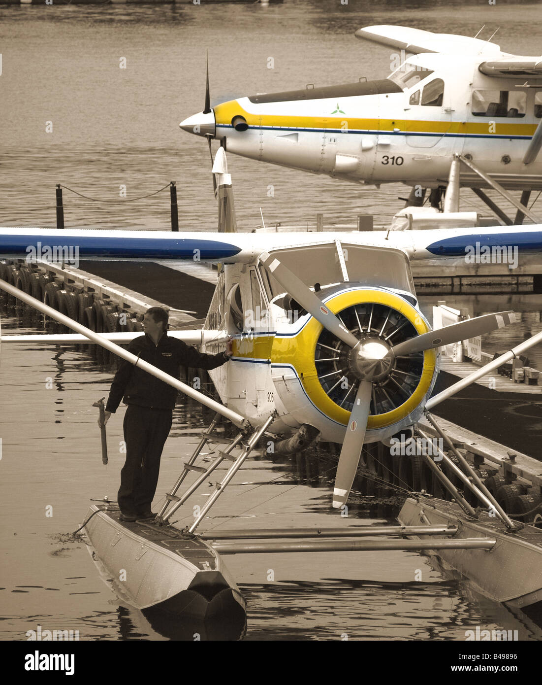 Seaplanes in Victoria, Canada Stock Photo - Alamy