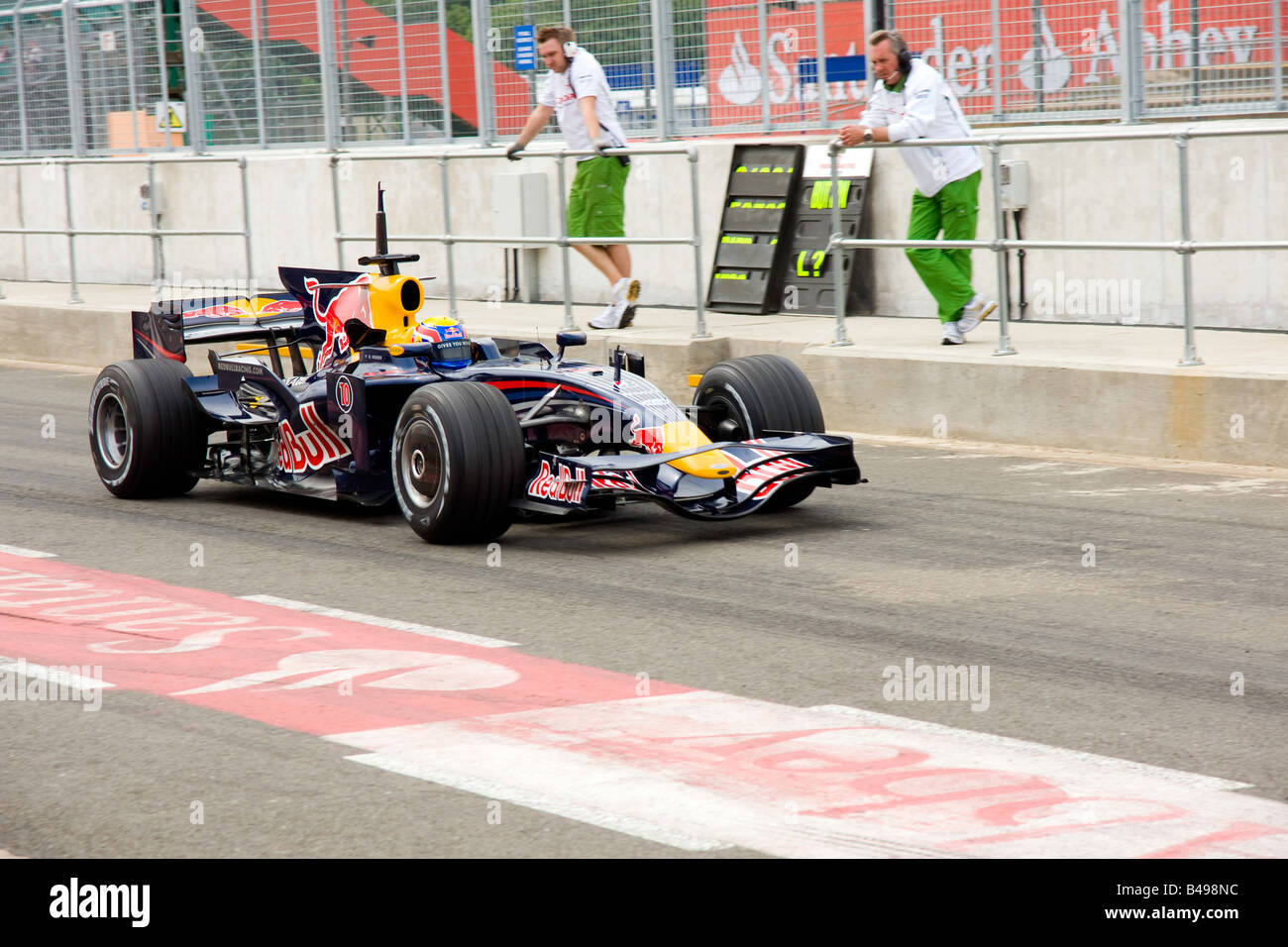 Pit lane f1 hi-res stock photography and images - Alamy
