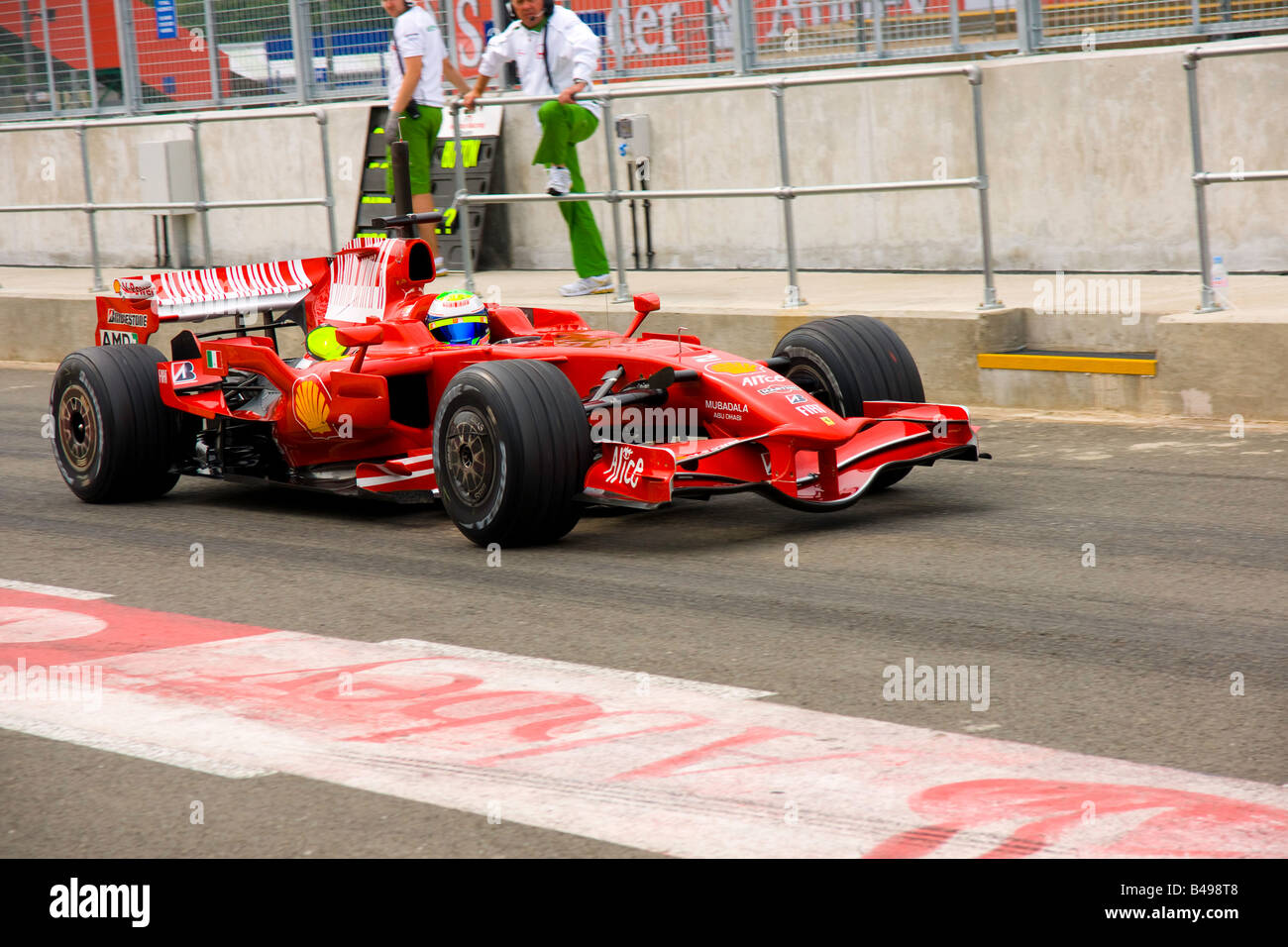 Formula 1 pit lane hi-res stock photography and images - Alamy