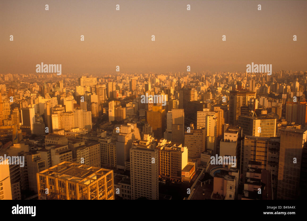 Travelaerial hi-res stock photography and images - Alamy