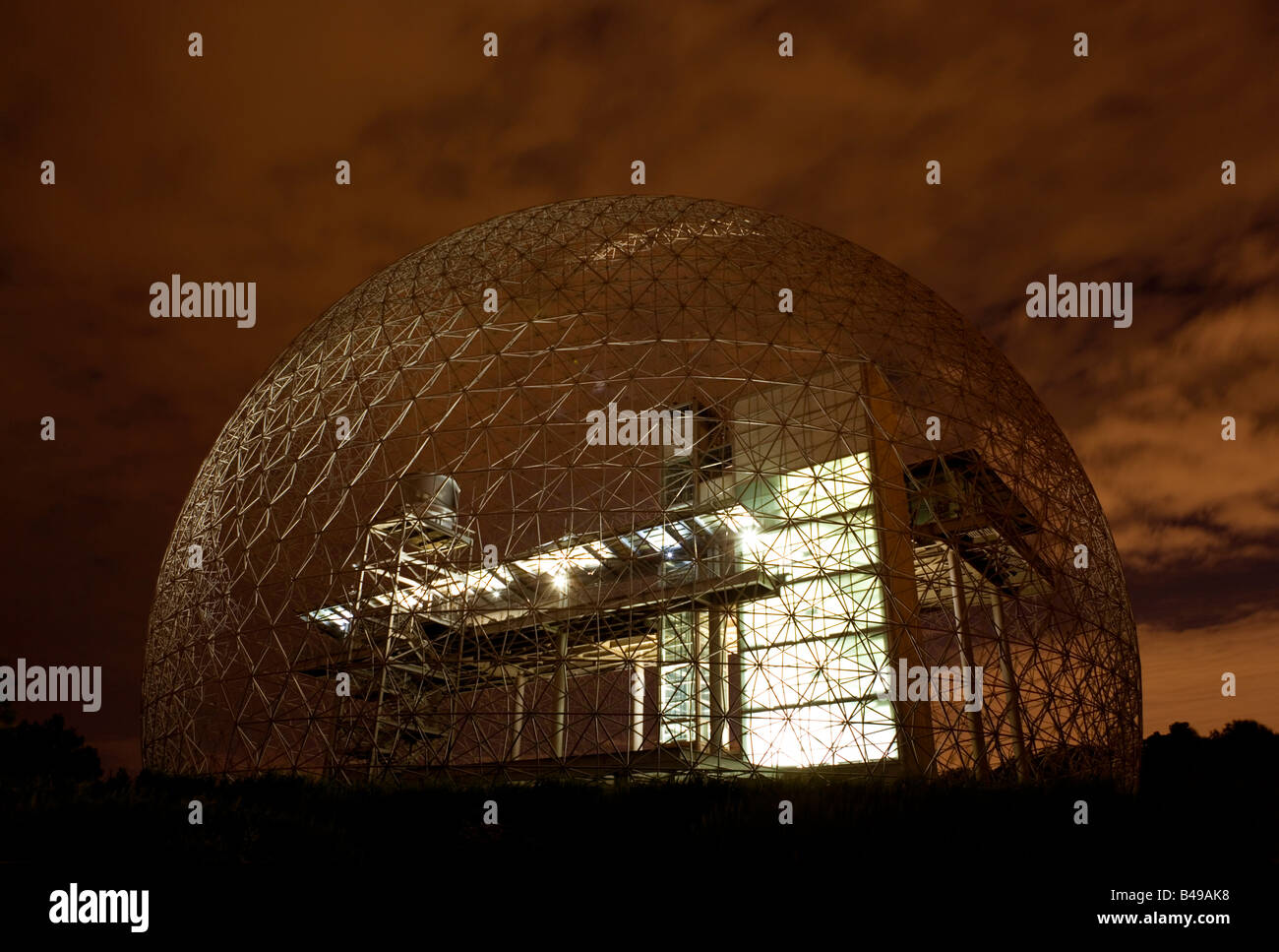 Night view of montreal biosphere hi-res stock photography and images ...
