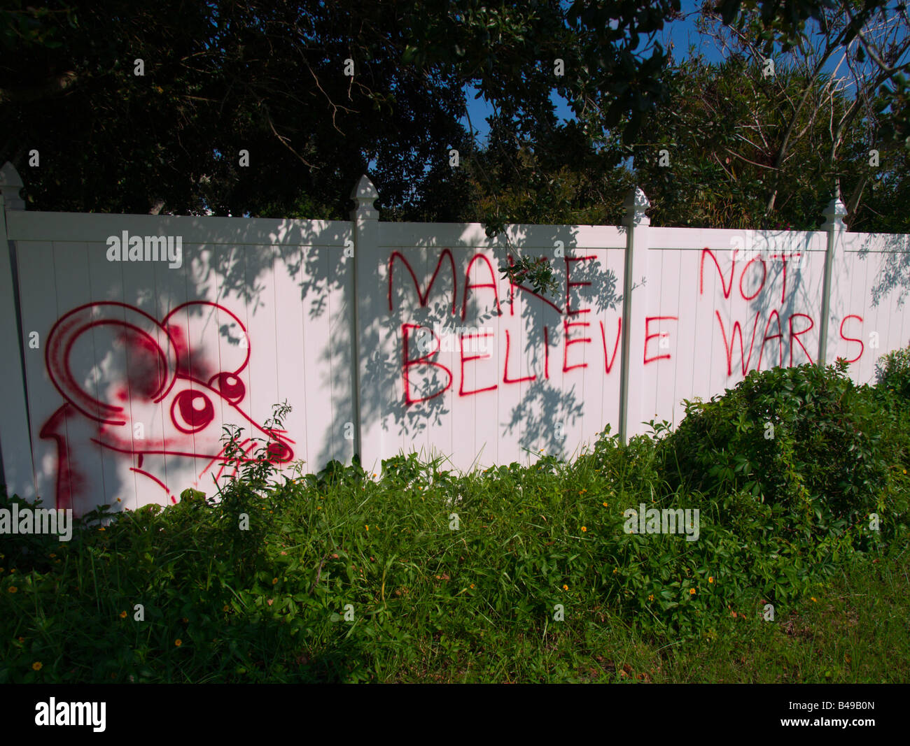 Antiwar hi-res stock photography and images - Alamy