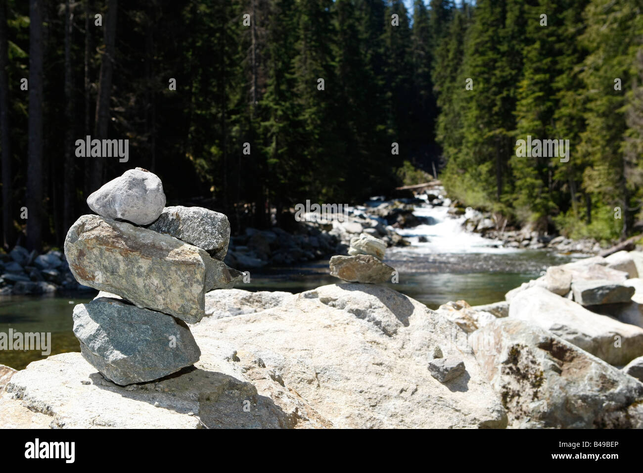 Balanced rocks hi-res stock photography and images - Alamy