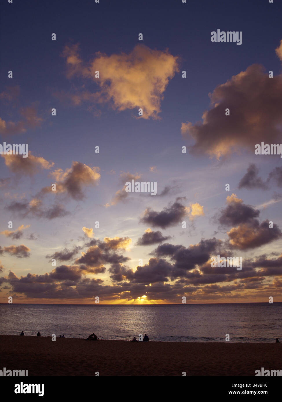 Sunset beach oahu hi-res stock photography and images - Alamy