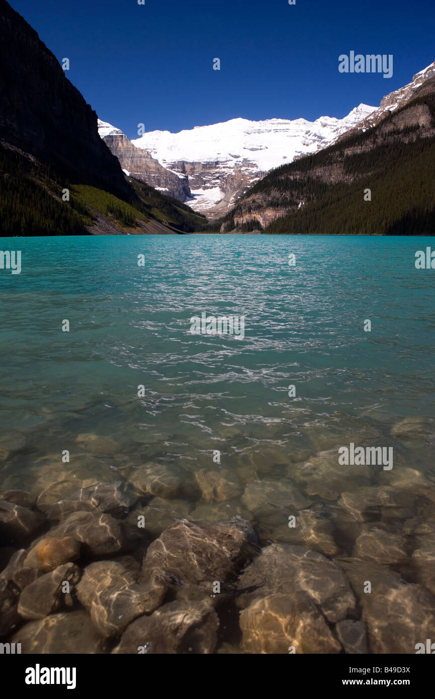 Tourist lake louise banff hi-res stock photography and images - Alamy