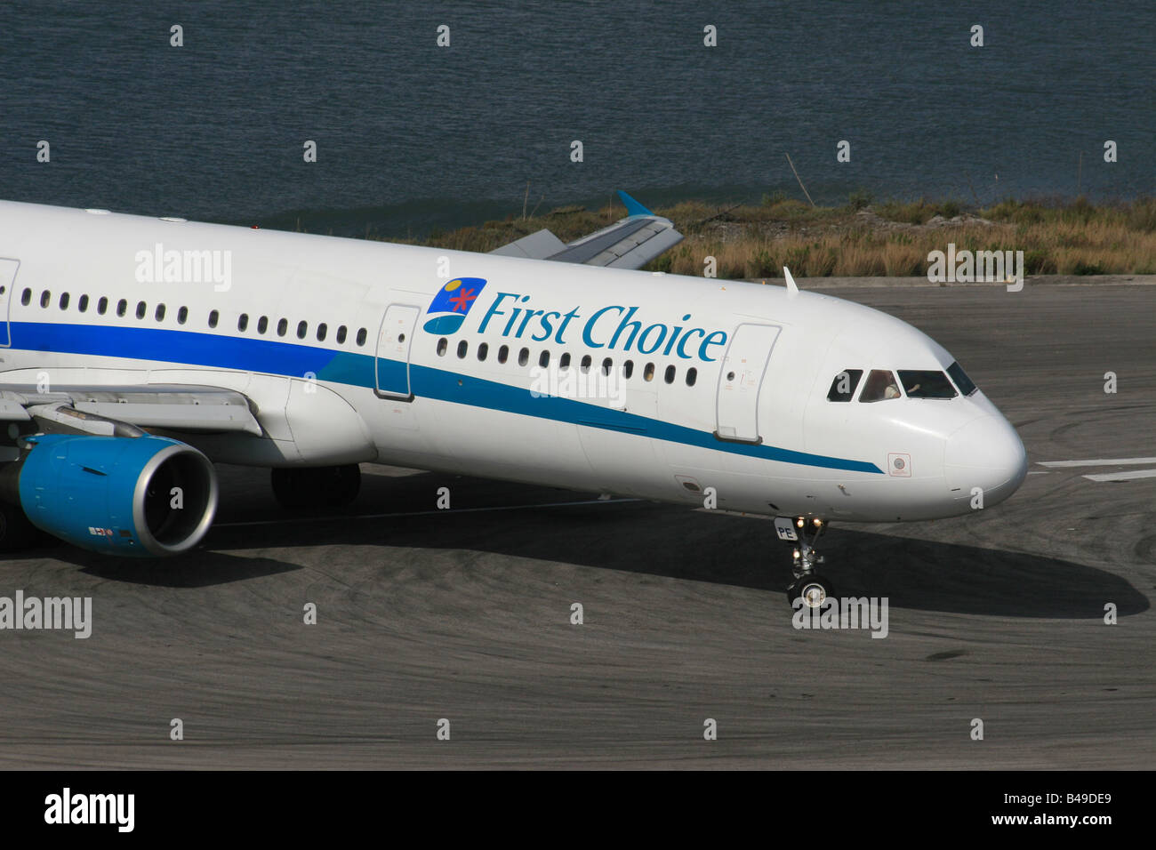 First choice airlines hi-res stock photography and images - Alamy