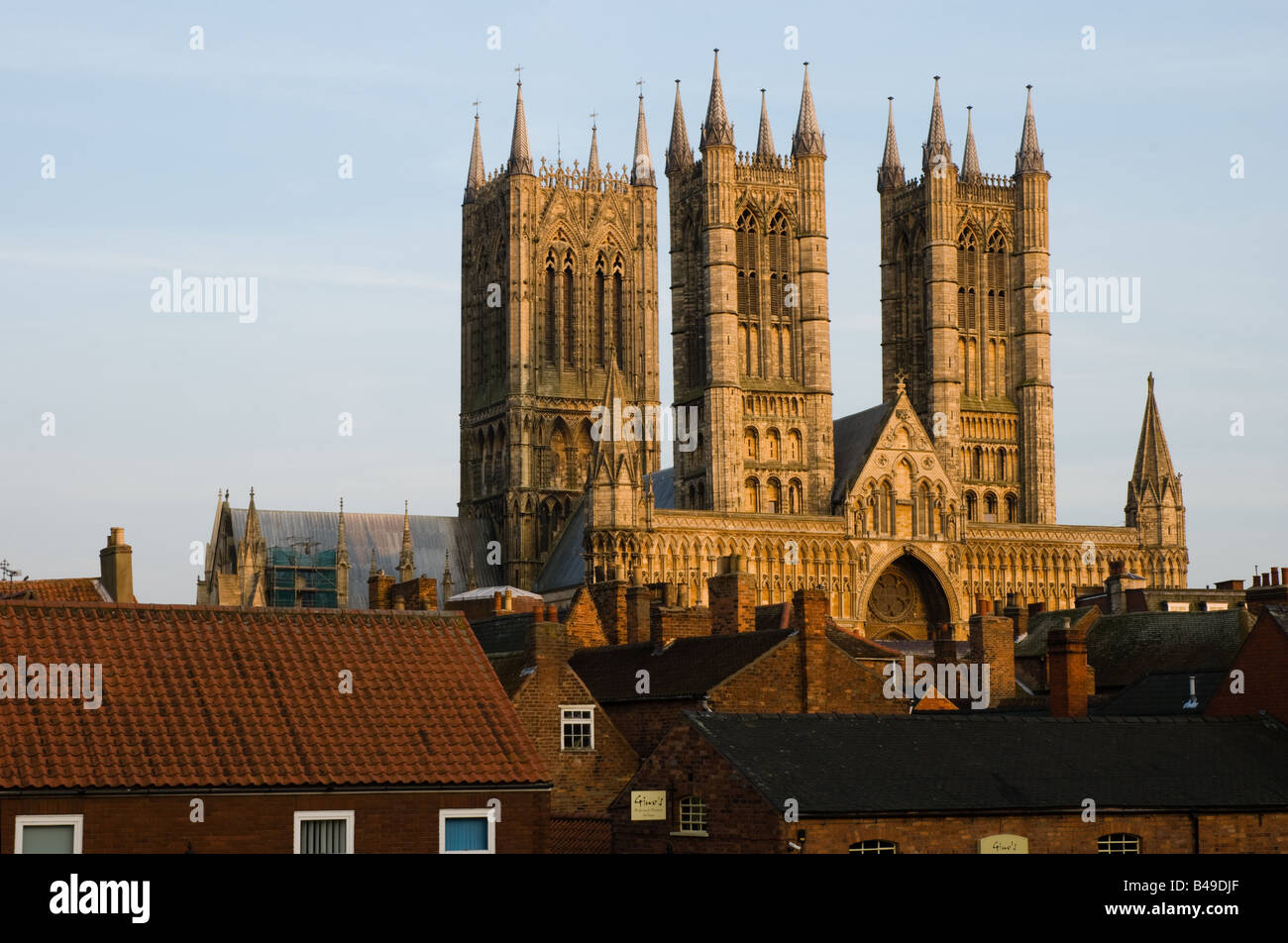 West front of lincoln cathedral hi-res stock photography and images - Alamy
