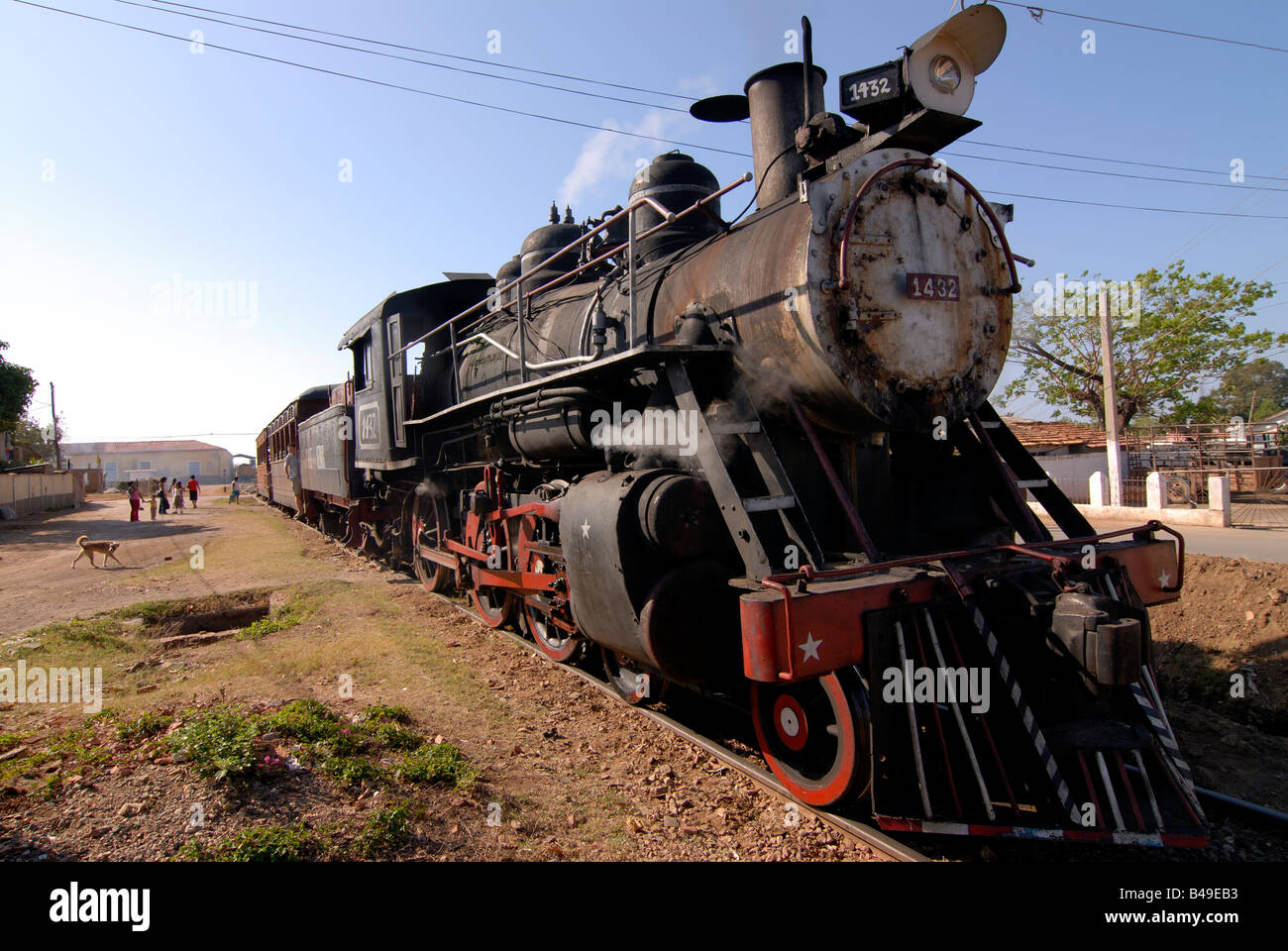 Old steam train Valle de los Ingenieros Trinidad Cuba Stock Photo - Alamy
