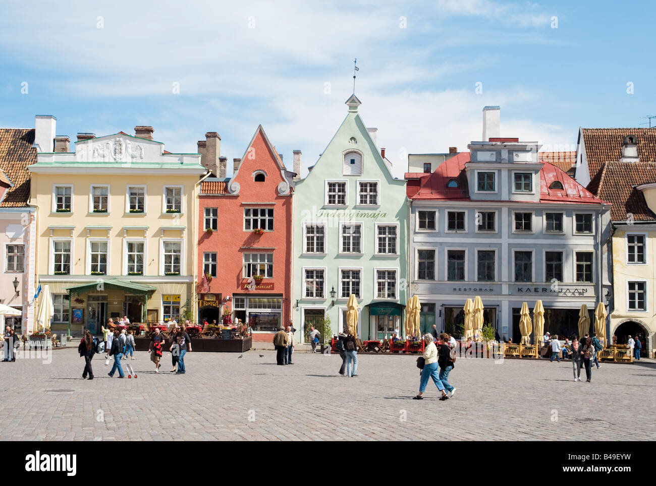 Old town square, (Raekoja Plats), Tallinn, Estonia Stock Photo - Alamy