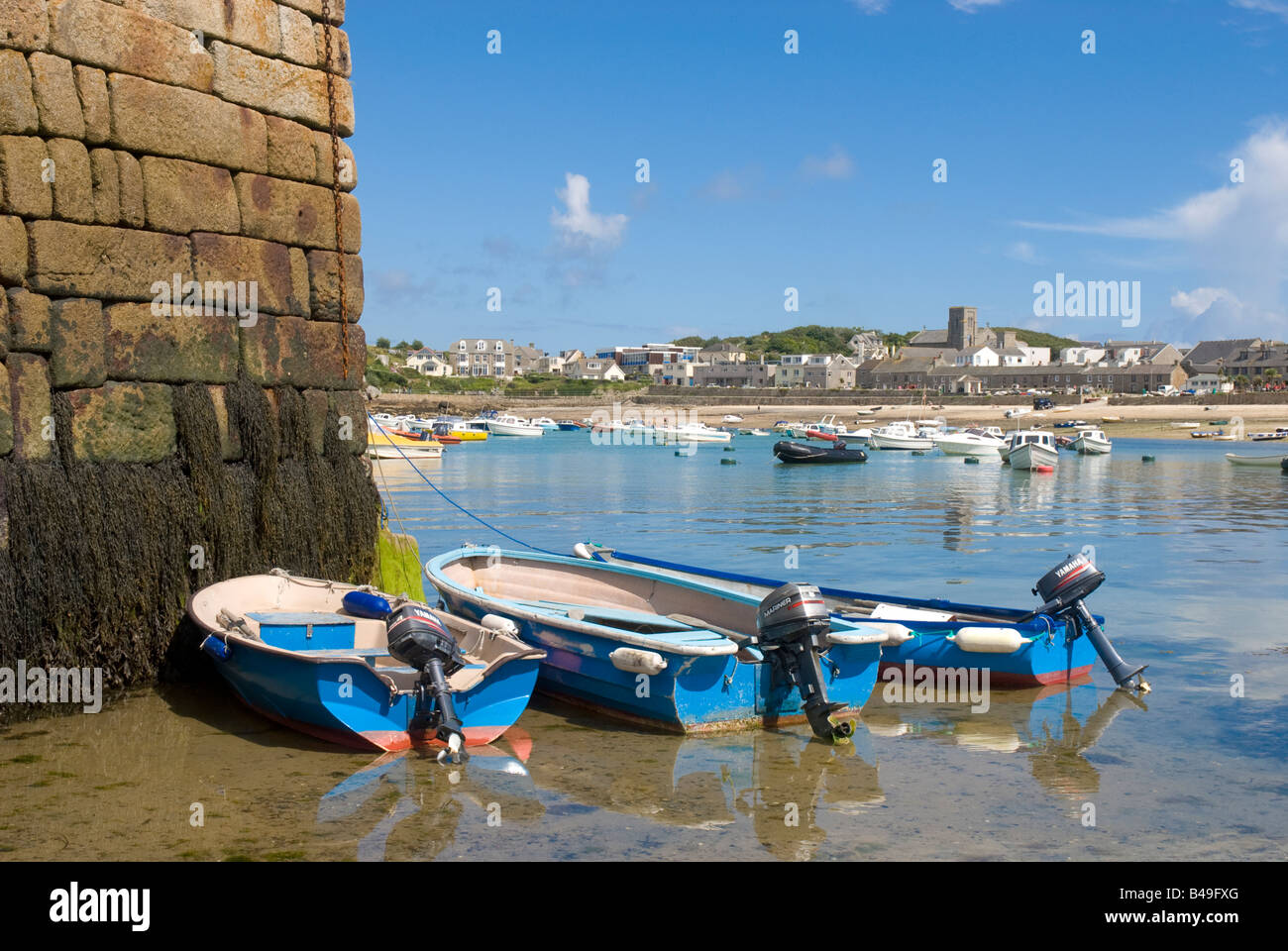 Three small boats outboard hi-res stock photography and images - Alamy