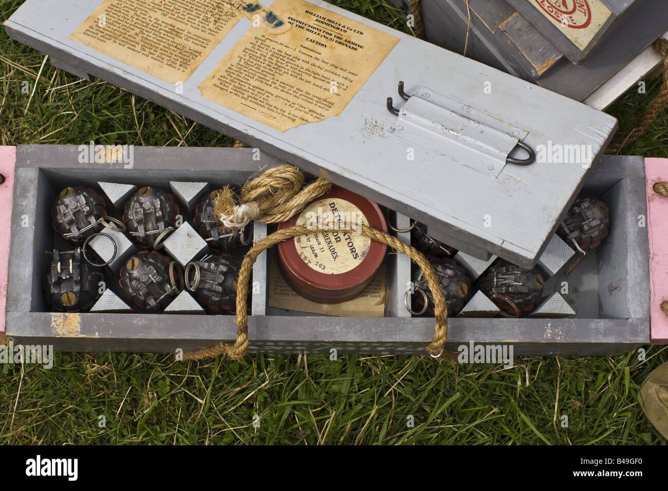 No 5 Mills Grenade / Bomb Kit with Tin of Detonators Stock Photo - Alamy