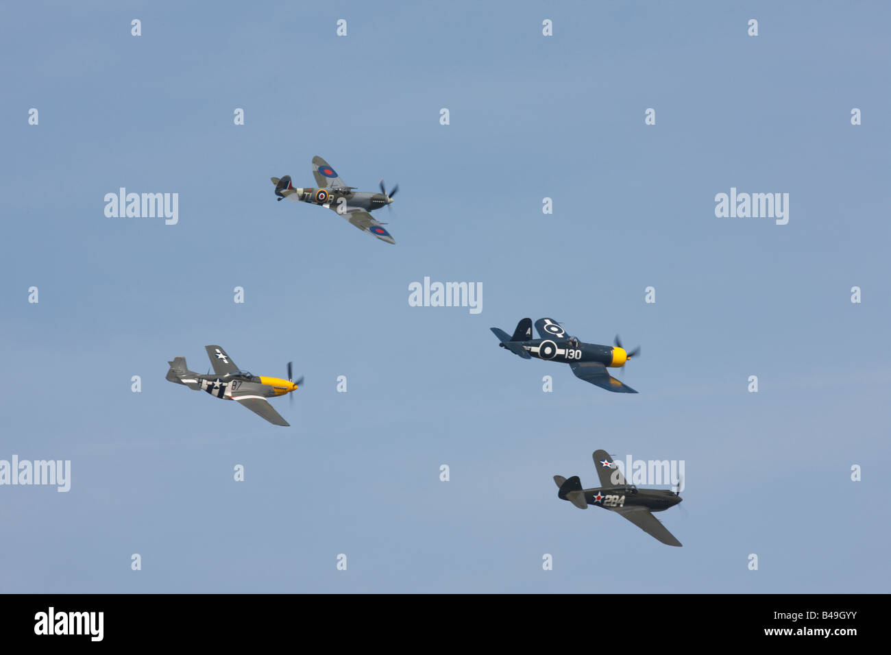 Spitfire formation hi-res stock photography and images - Alamy