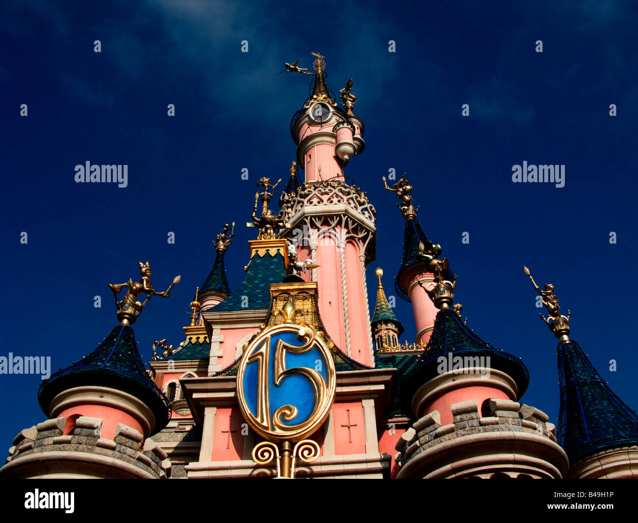 Disneyland Resort Paris 2008 15 anniversary Castle Stock Photo - Alamy
