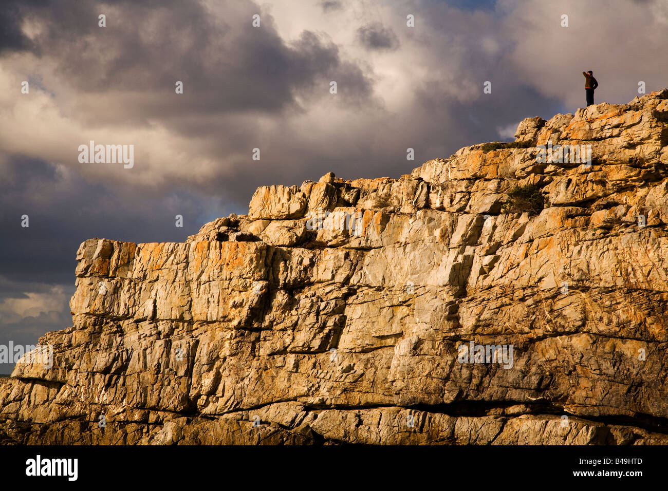 Man cliff storm hi-res stock photography and images - Alamy