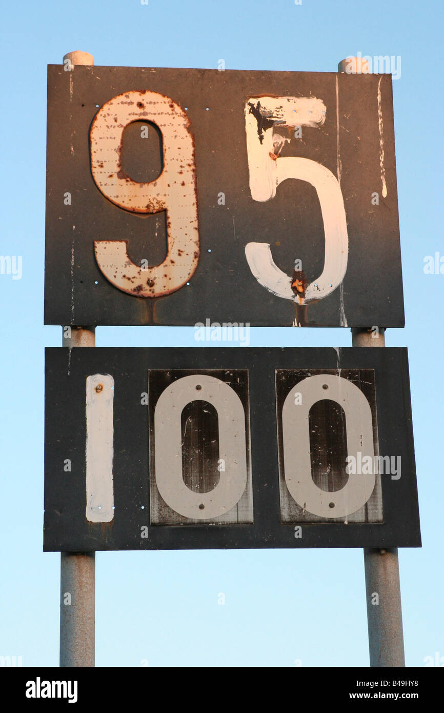 Speed limit signboard hi-res stock photography and images - Alamy
