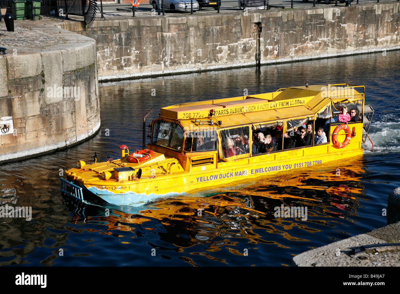 Amphibious vehicle in Liverpool docks Stock Photo - Alamy