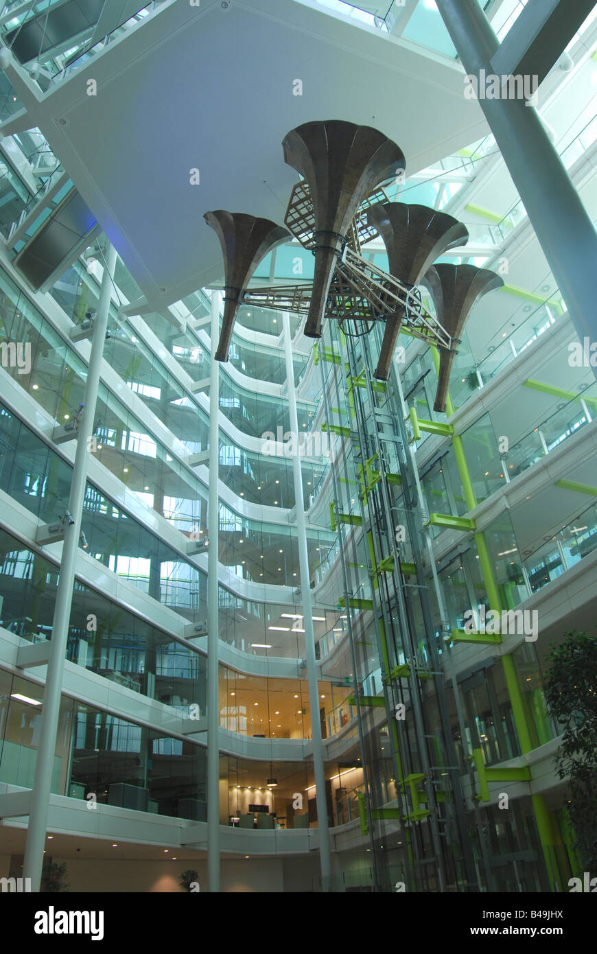 Unilever House 100 Victoria Embankment KPF Stock Photo - Alamy