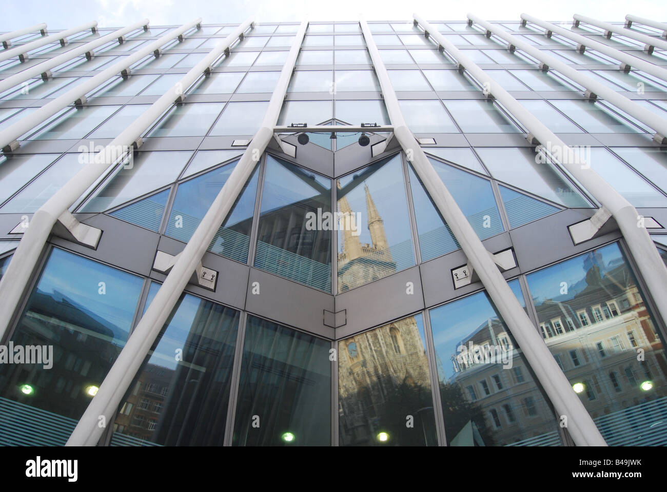 Modern and classical architecture hi-res stock photography and images ...