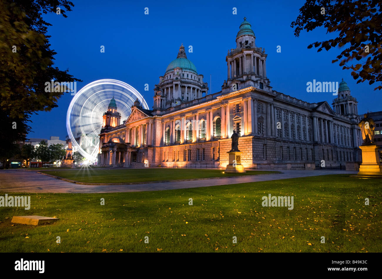 Belfasts landmark city hall hi-res stock photography and images - Alamy